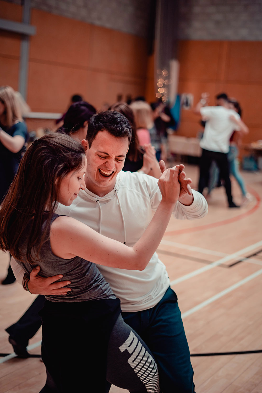 Free Beginners Brazilian Zouk Class - 27th July - Zouk Classes in London | UKDC